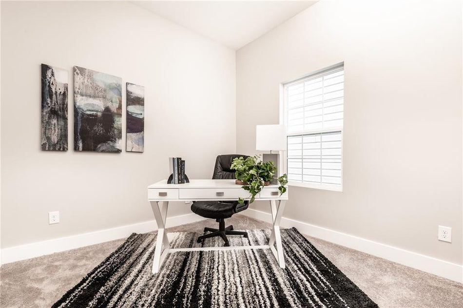 Entry + Moderate Level Home Staging Portfolio – HER Home Design BUILD